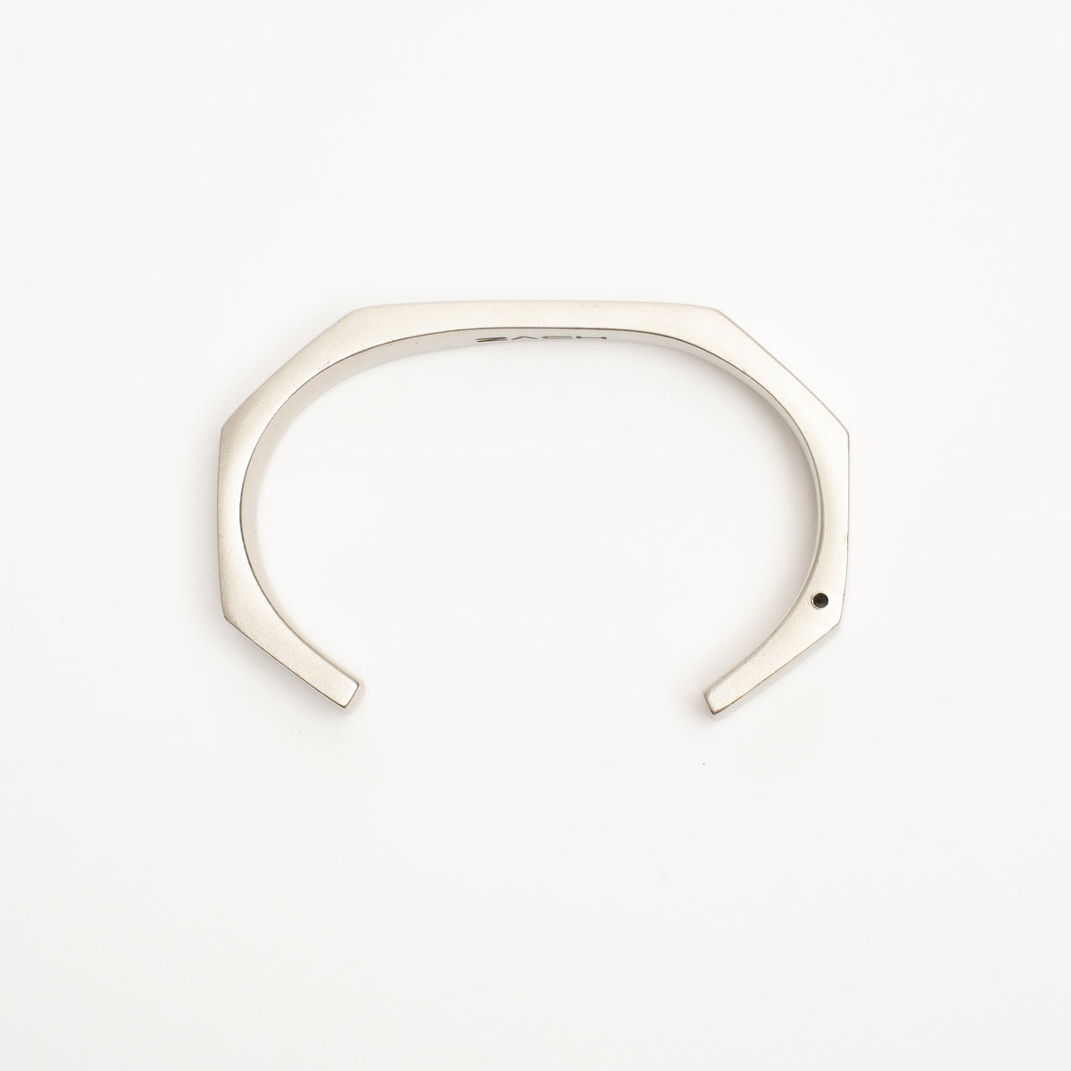 Hex Cuff - Satin Silver – ZACH BEYOND ARTISTRY