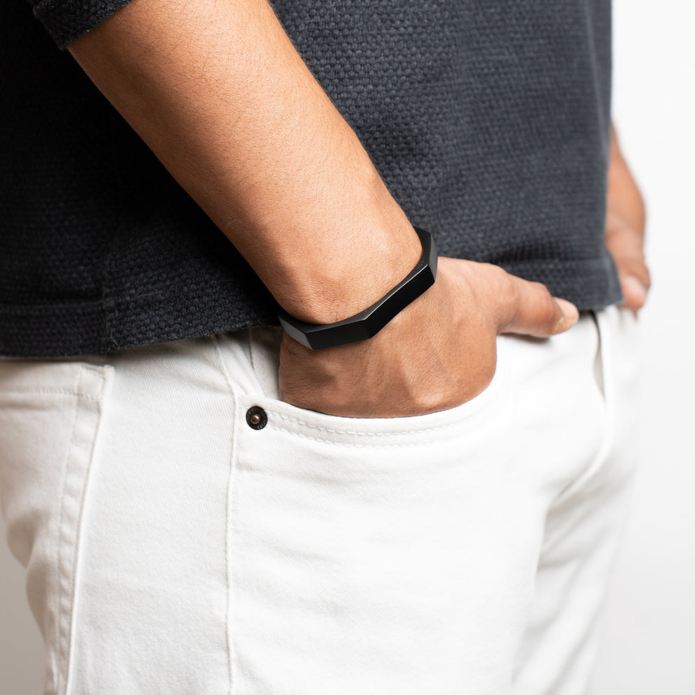 HEX CUFF - MATTE BLACK